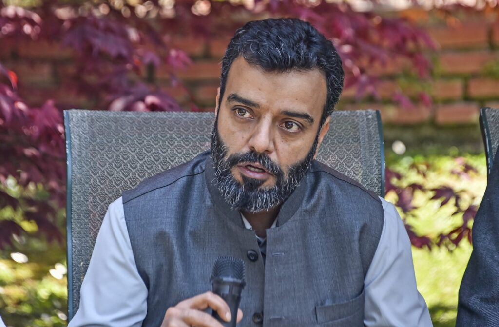 Ghanta Ghar Closure in Srinagar Sparks Political Storm: Aga Ruhullah ...